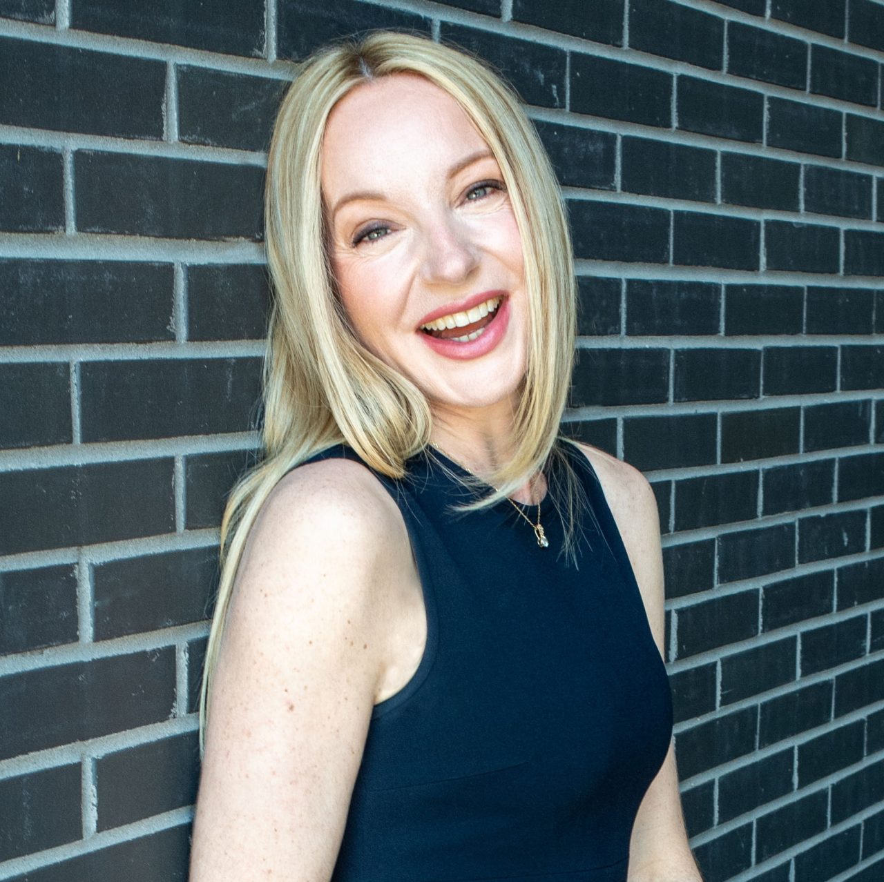 Home - Jessica Holmes